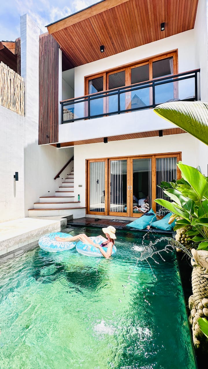 N. Canggu Private Tropical Villa (Oemah Kianggoen) - Canggu