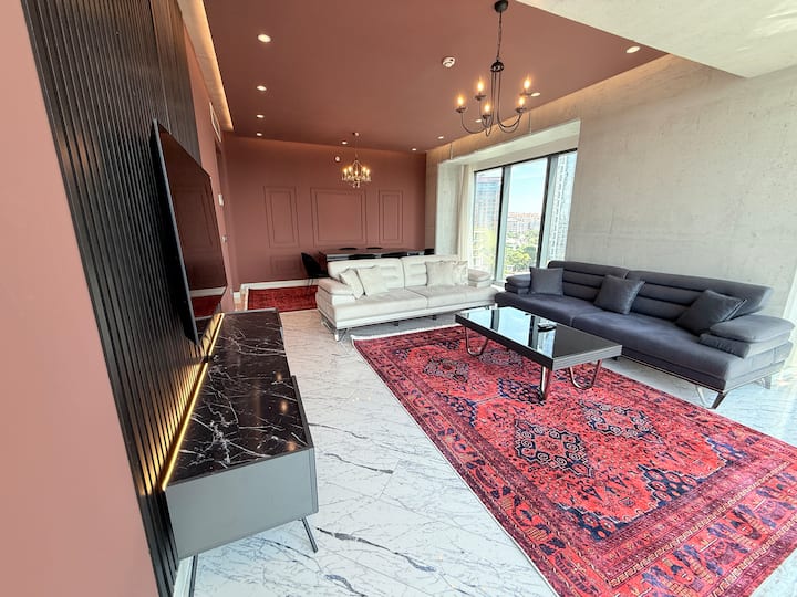 Timeless Elegance | 2br Vintage Stay - İstanbul