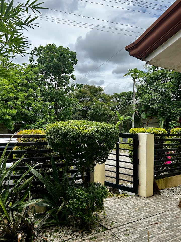 Beautiful Home With Garden In Carcar - Carcar City