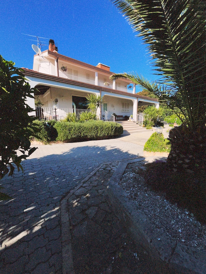Yucca Stay- Stanza Parco Nazionale Del Vesuvio. - Torre del Greco