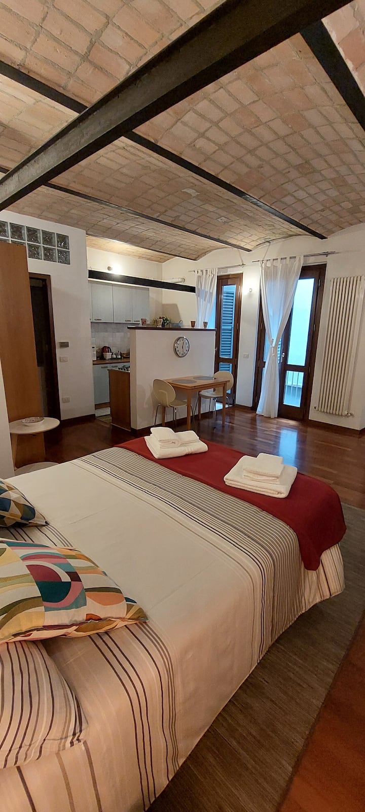 Monolocale Argento
(Centro Storico Parma) - Parma