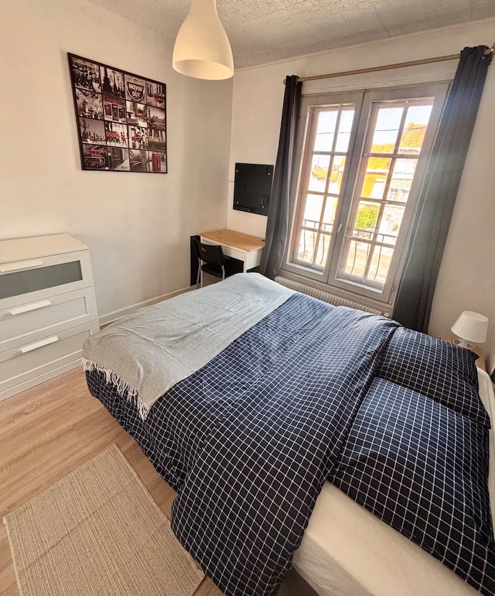 Chambre Azur – Le Charme D'un Ancien Hôtel Rénové - Seclin