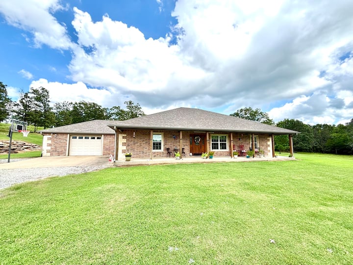 Country Solitude! Sleeps 10! - Atoka Lake, OK