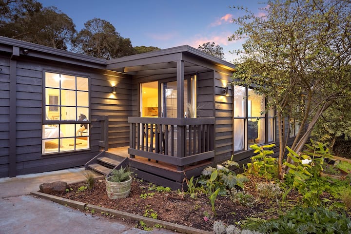 Moonah Sands | Beach 2 Min · Fire Pit · Wineries - Rye