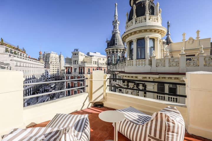 Impressive Penthouse In The Center Of Madrid - Madrid
