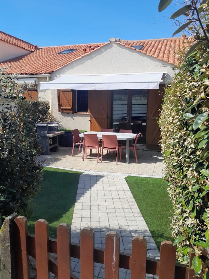 Maison Avec Piscine Proche Mer - Brem-sur-Mer