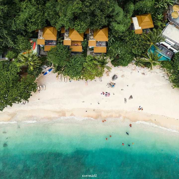 Koh Tao @Said Family Beach Front (4 Pax) W/bfast - Ko Tao