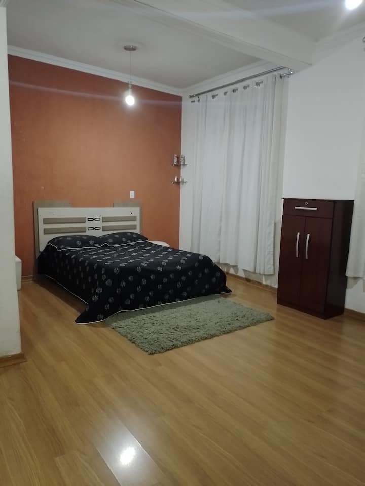 Apartamento Grande E Confortável - Contagem