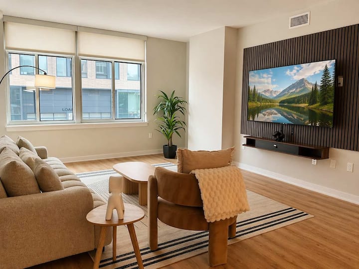 Elevated 2br Living With Scenic Rooftop, Gym & Par - Arlington, VA
