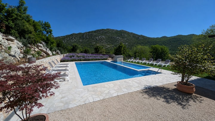 Villa Marina - Ap. 2 With Mountain View - Brela