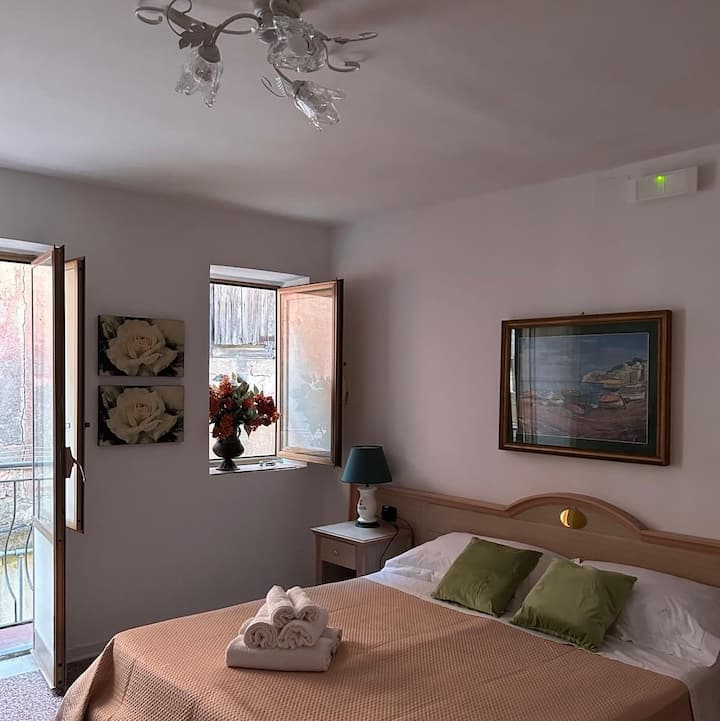 Casa Vacanze-pizzo Centro " Vico Fortuna Rooms". - Pizzo