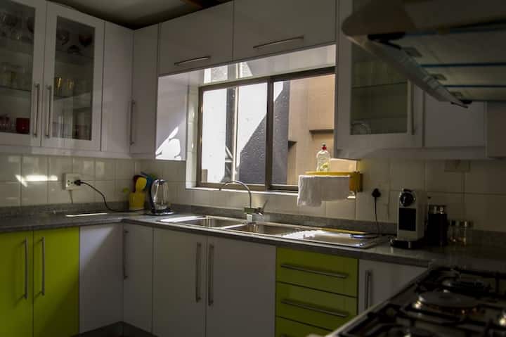 Vhavenda Hills Bed &Breakfast - Soweto