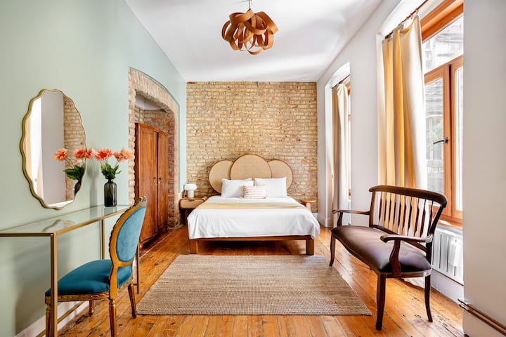 2br Air. Con.  In Each Room With Shared Rooftop - Cihangir