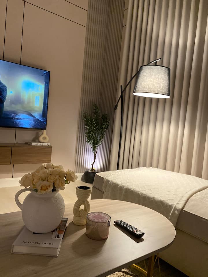 استديو واسع مودرن بدخول ذاتي - Riyadh