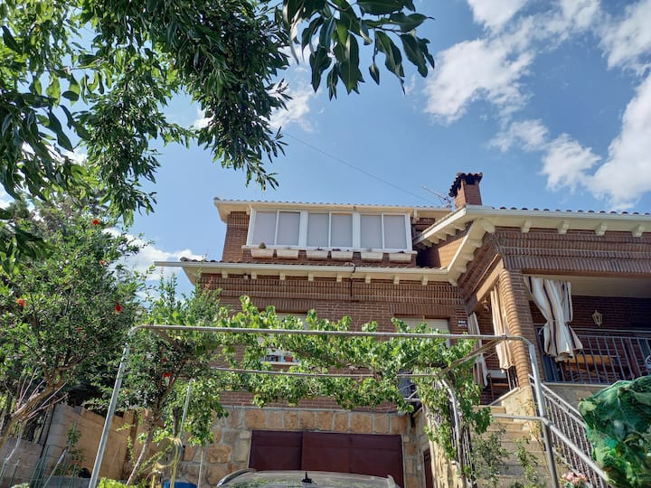 Apartamento El Yelmo La Pedriza - Colmenar Viejo