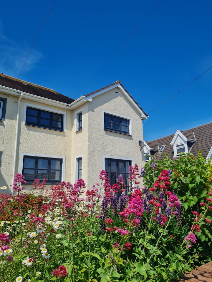 Seaside Home - Porthcawl
