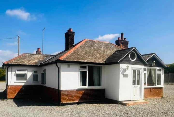 Highfields Lodge Near Stansted. - Saffron Walden