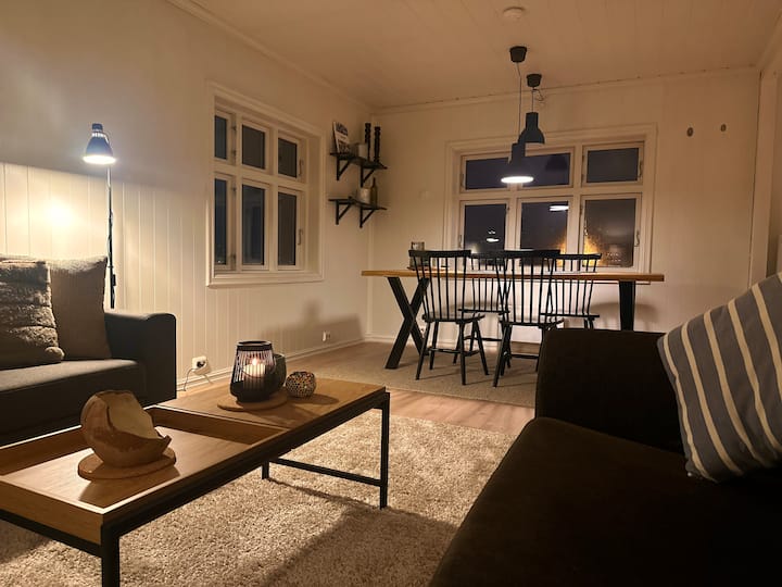 Rorbu Style Room In Traditional Lofoten Home! - Norway