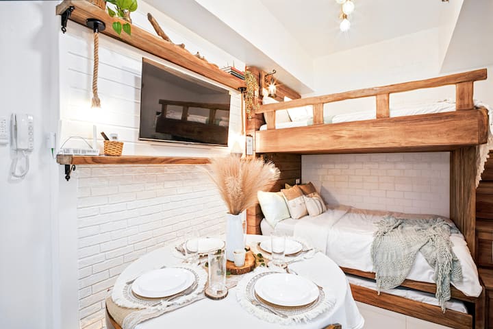 Cabin Studio In Kl Tower, Greenbelt, Makati! 6 Pax - Makati