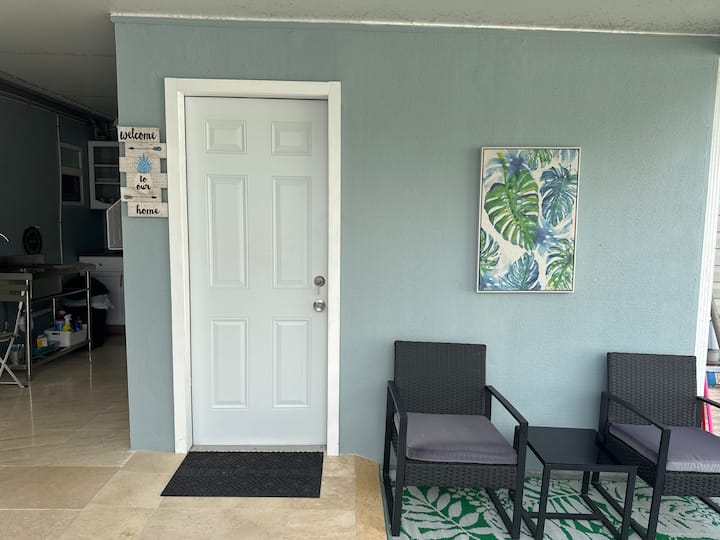 Comfy Private Room • 5 Min To Hard Rock Hotel. - Hollywood, FL