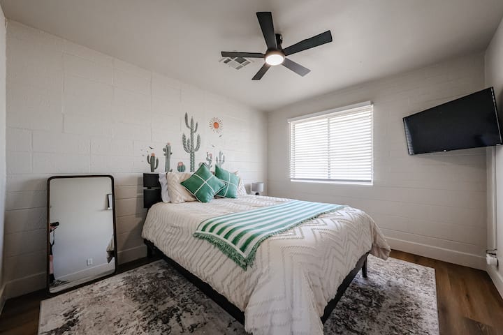 #4 The Cozy Cactus | Budget Friendly | Midtown Phx - Phoenix, AZ
