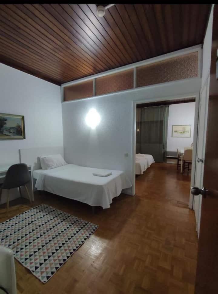 Q207 - Quarto Triplo - Braga