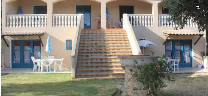 Charmants Appartements Olmeto 
Calme Et Ombragé - Olmeto