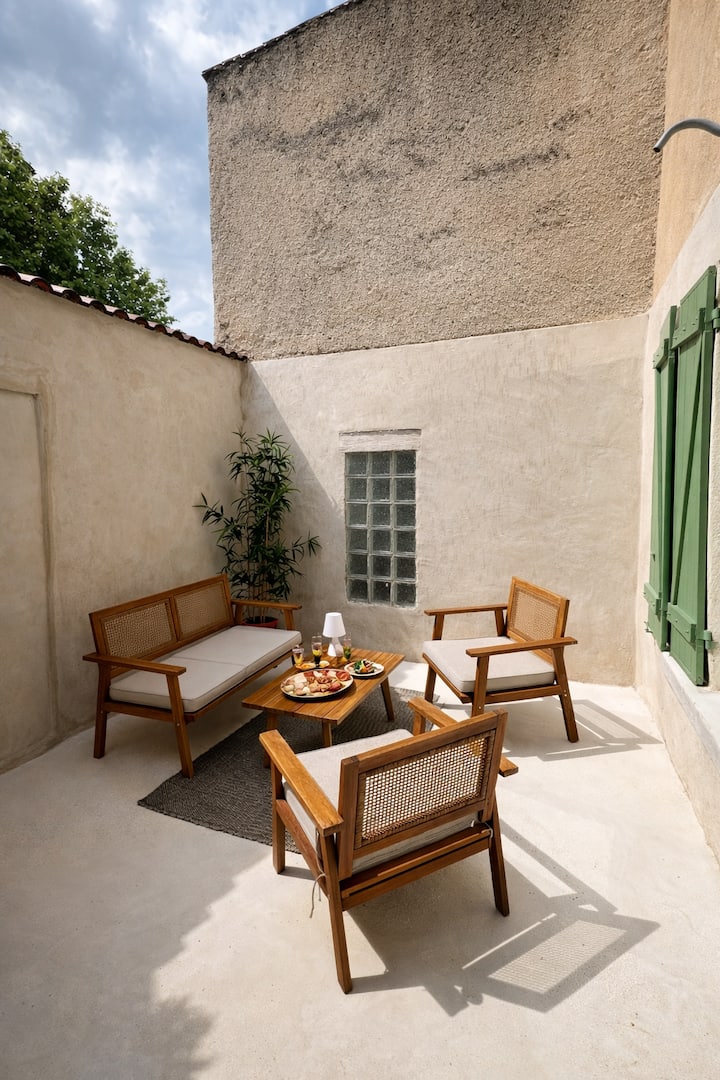 Casa Ibiza : Patio Et 2min Métro! - Oullins