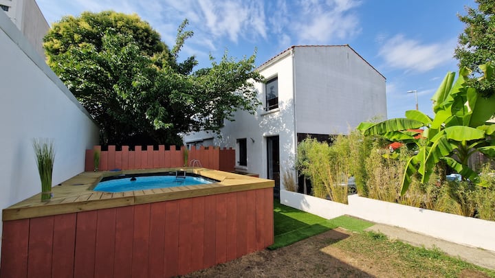 Maison De Ville Avec Beau Jardin - La Rochelle