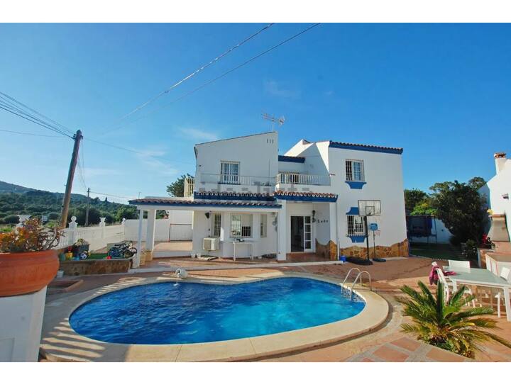Villa Famara,con Piscina Privada
A Partir De Julio - Alhaurín de la Torre