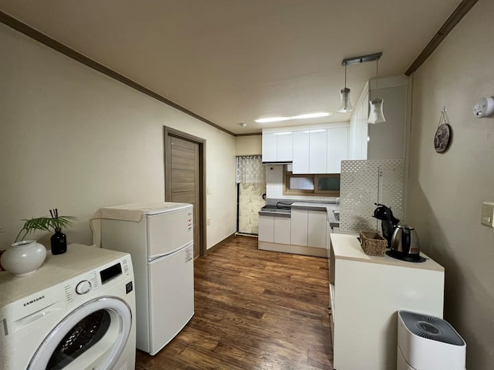 Thehousethecanaccommodate Many People - Bucheon-si
