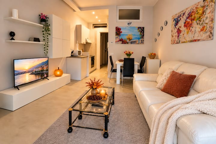 La Serena Del Garda | Two-room Apartment With Lake, Pool And Train Access - Desenzano del Garda