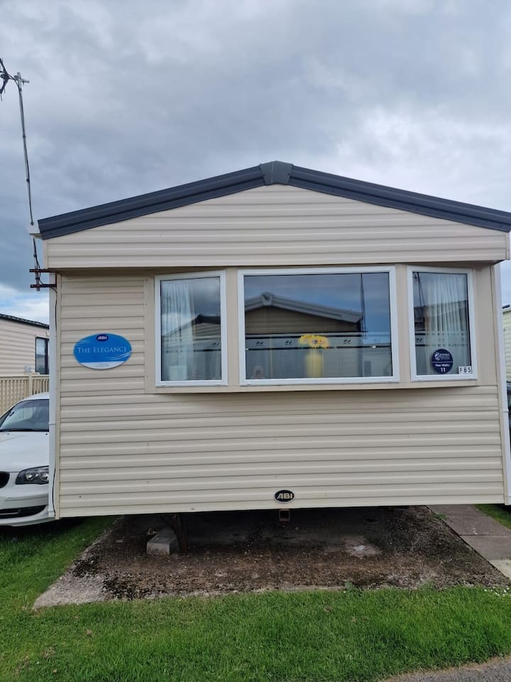 Little Place In Wales Lyons Abbeyfords - Abergele