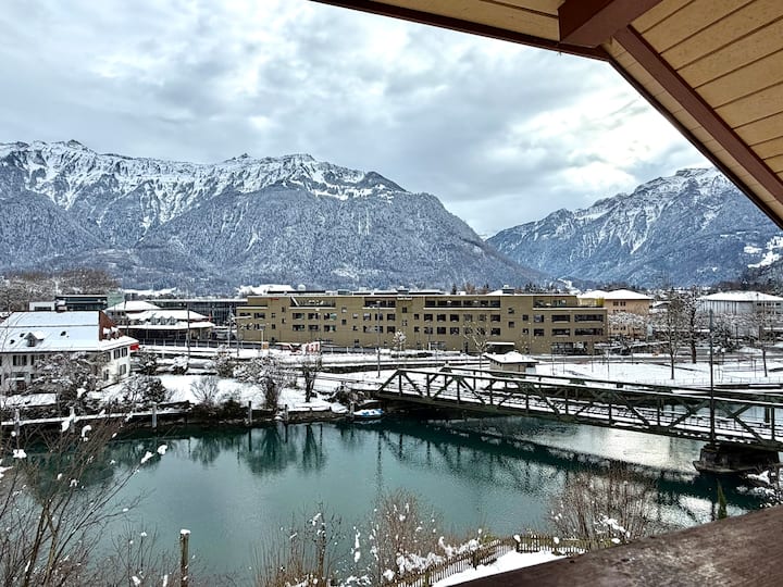 River-kissed Retreat With Iconic Jungfraujoch View - Interlaken