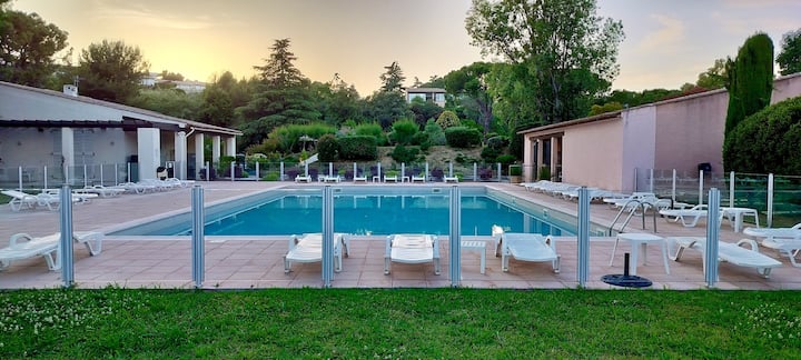 2p Terrasse Parking Climatisé Piscine Tennis Lac - Villeneuve-Loubet