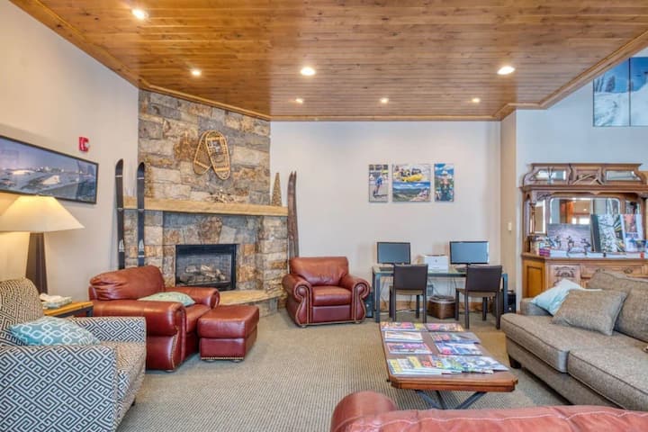 Luxury Lionshead Condo By Gondola-pool Hot Tubs! - Vail, CO
