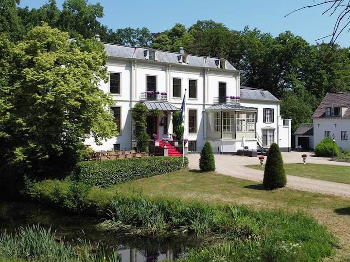 Picturesque Estate Rooms With Forest Views - Apeldoorn