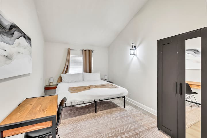 The Lennox Main House - Austin, TX