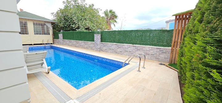 Müstakil Geniş Ve Rahat Villa - Kemer