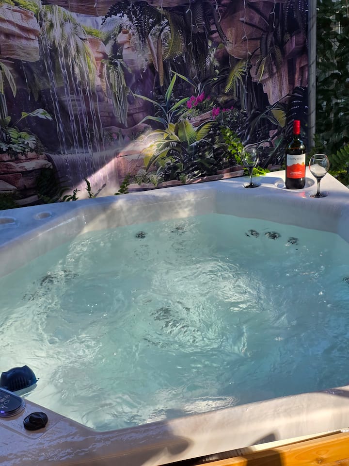Casa Romántica Con Jacuzzi A10 Minutos De La Playa - Clearwater, FL