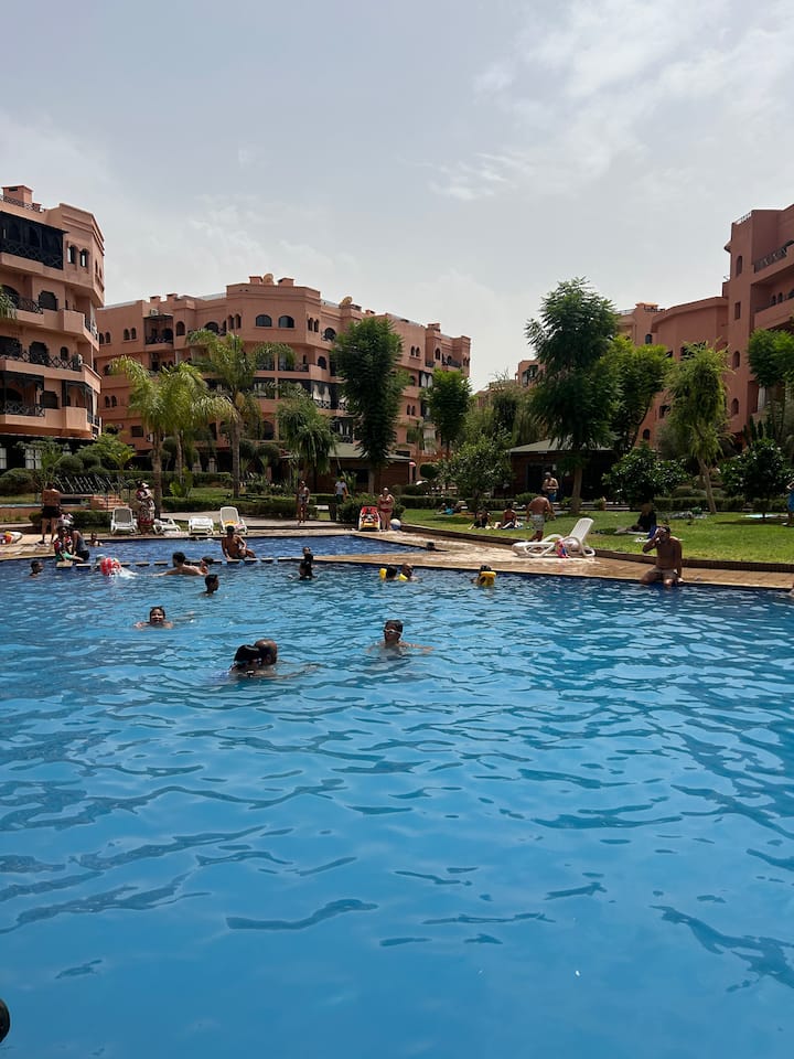 Le Bien-être Autour D’une Piscine à Marrakech - Marrakesh