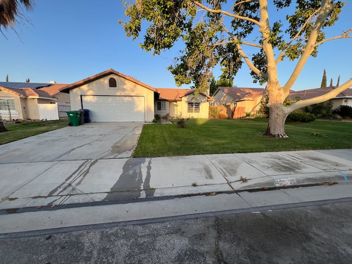 Emiliana’s House - 펌데일