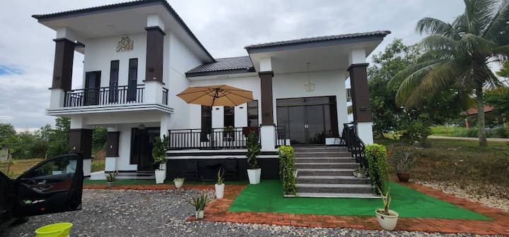 Che' Noi Homestay - Simpang Renggam