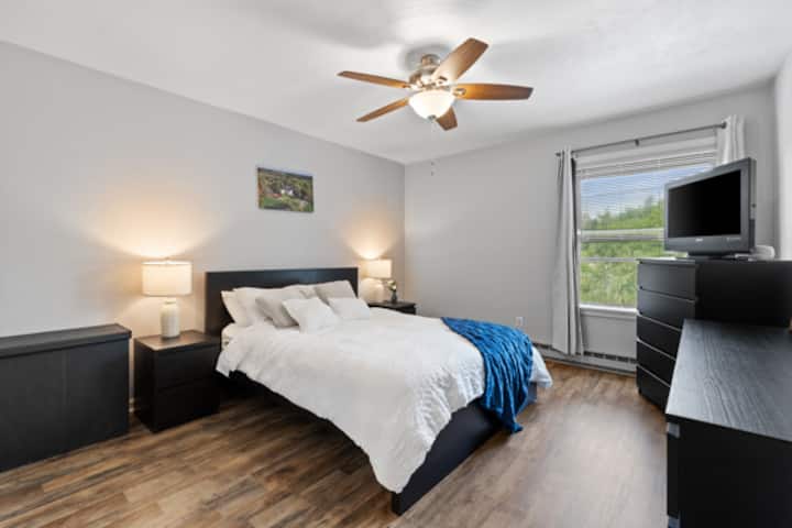 Cozy 2 Br Retreat | Minutes From Oglebay Resort - Wheeling, WV