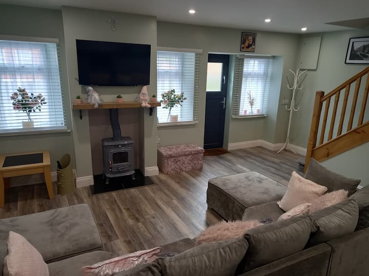 Cosy Three Bedroom House In Ballingarry Limerick - Limerick City