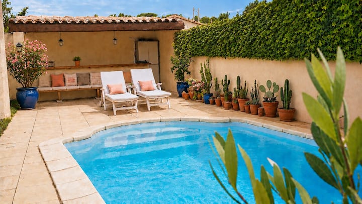 Maisonnette Au Pied Des Alpilles Avec Piscine. - Mouriès