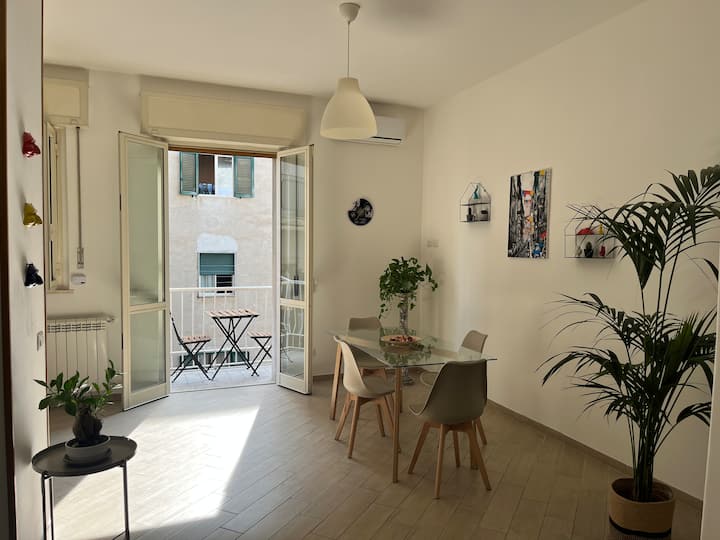 Affaccio Su "Largo Maradona" - Naples