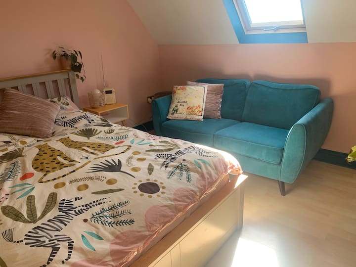 Double Bedroom With Bathroom - Stamford