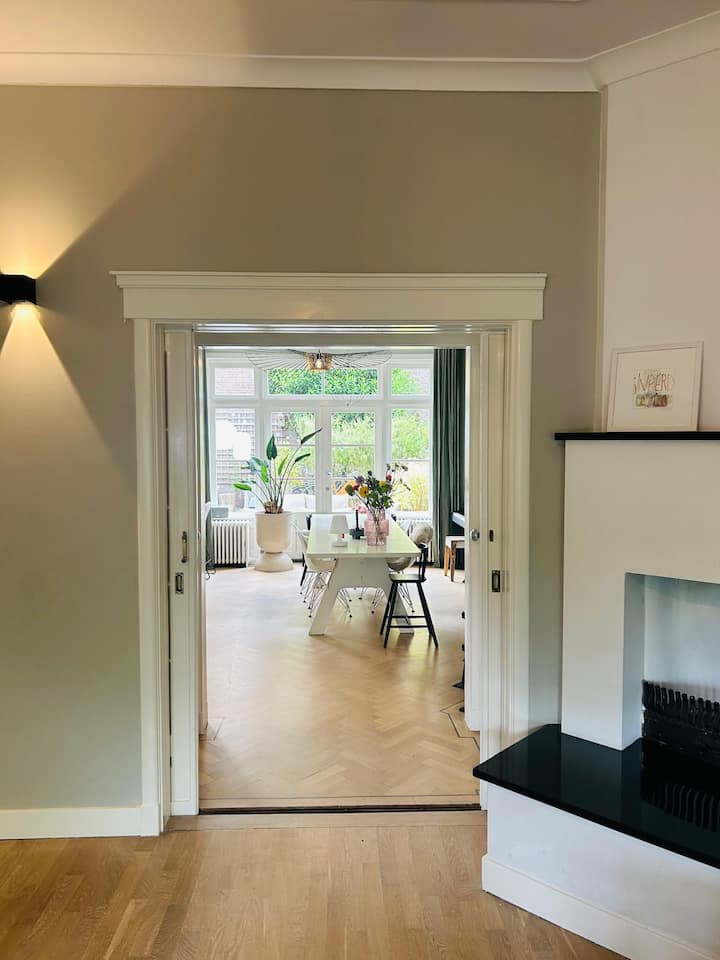 Fijne En Ruime Familiewoning In Leiden - Noordwijk aan Zee