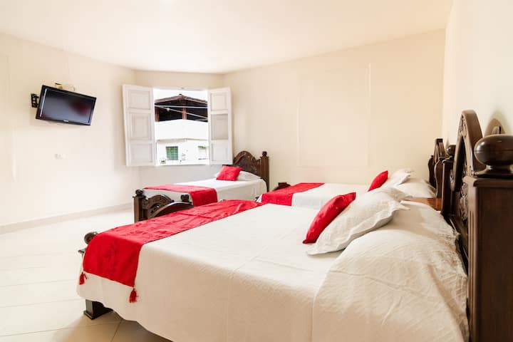 Habitación Familiar En Jardín - Jardín